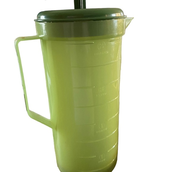 Kitchen | Vintage Plastic Pitcher Avocado Green Lid Light Green Body ...